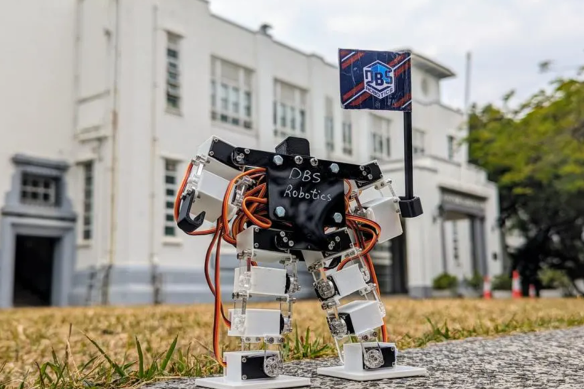 Upoznajte najmanjeg humanoidnog robota u svijetu - Forbes