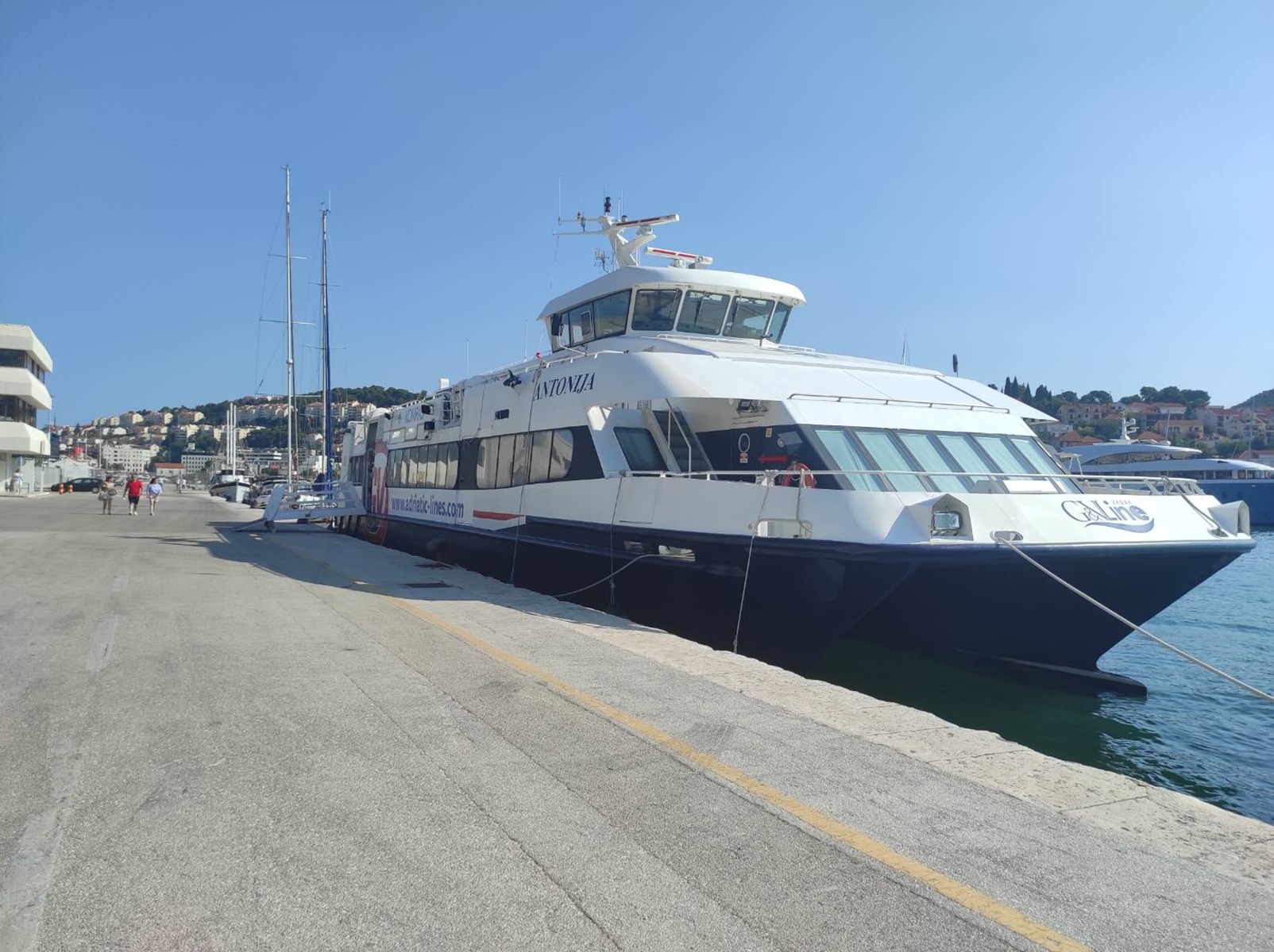 Otvorena linija Budva - Dubrovnik, brod Antonija prevoziće putnike dva ...