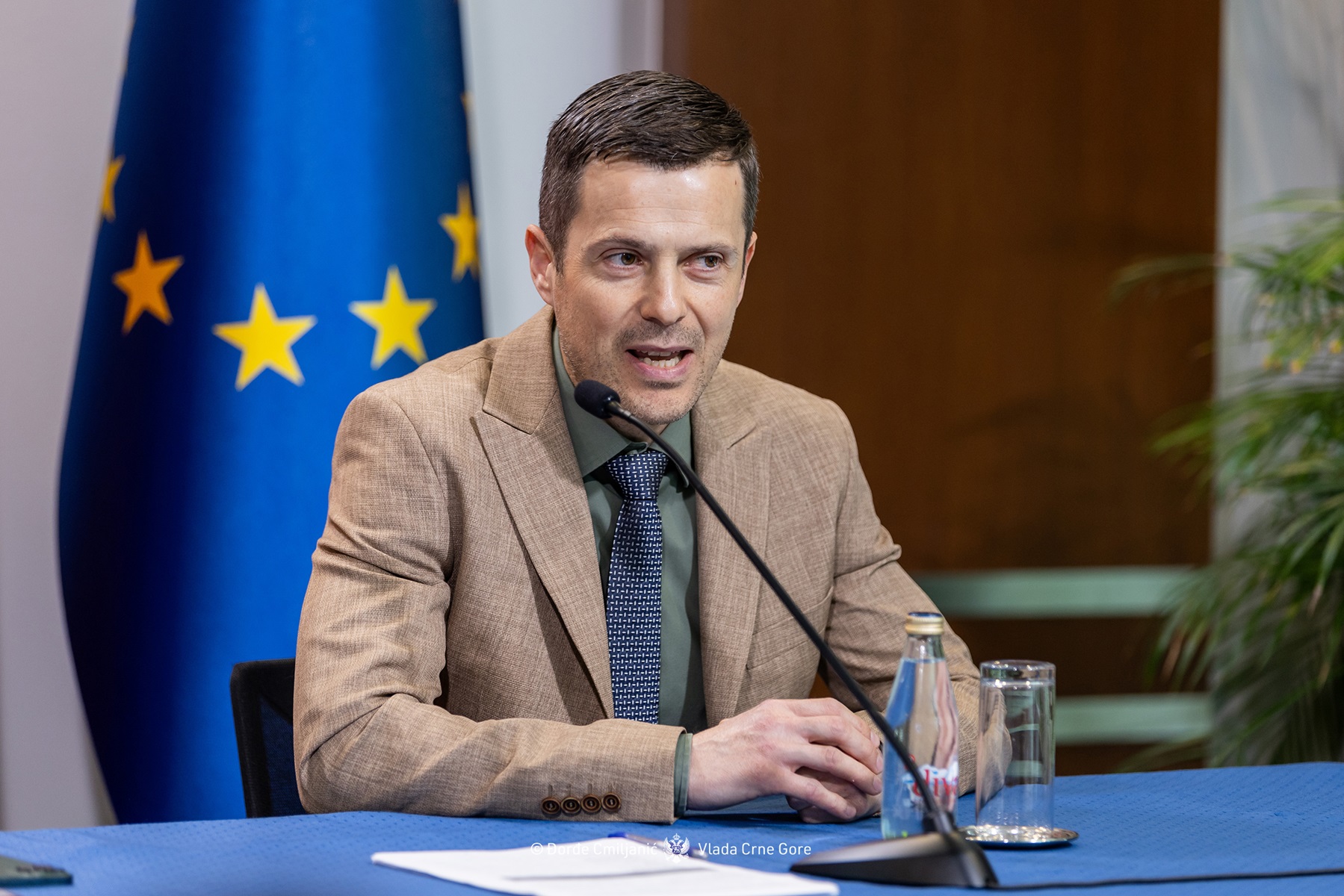 EZ će preispitati odluku o strogim klimatskim ciljevima za Crnu Goru ...