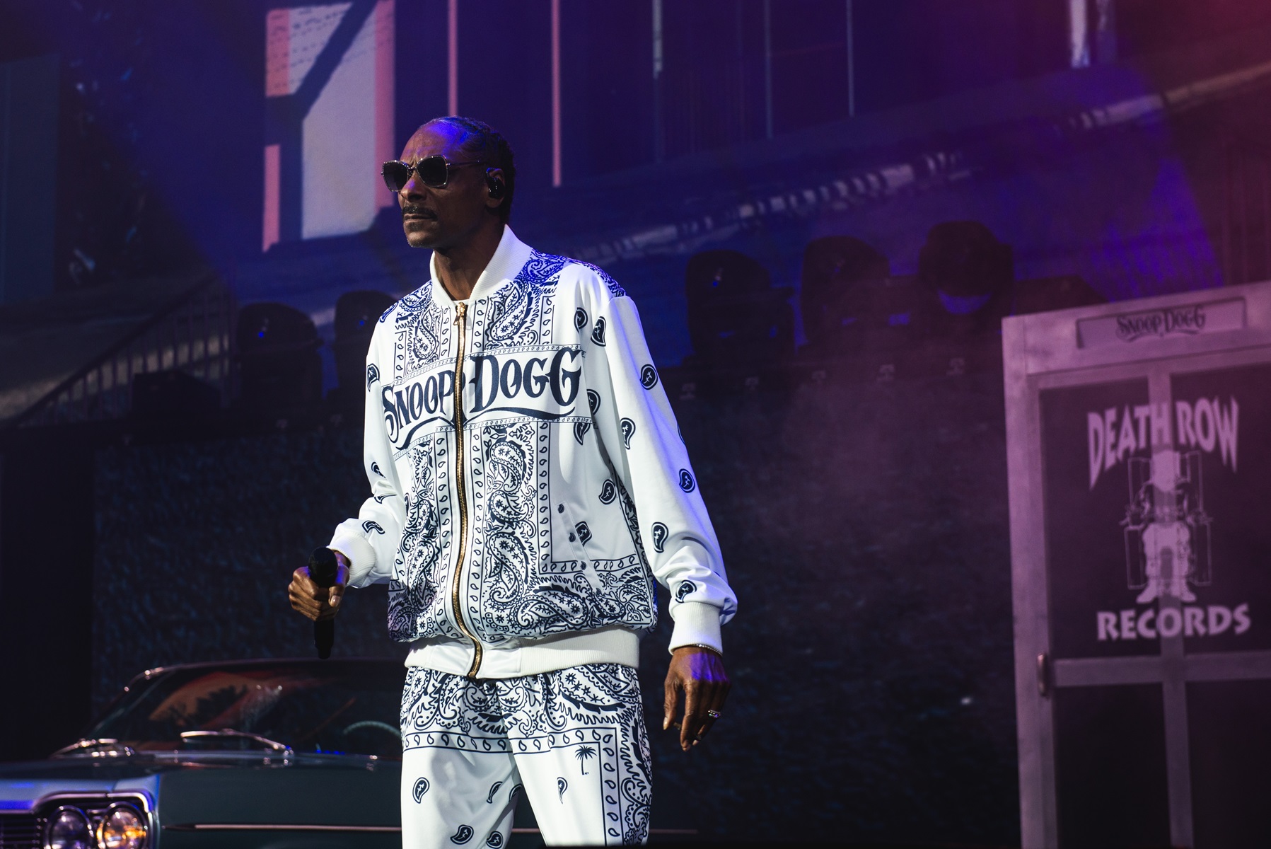 Snup Dog ima 52 godine, četvoro djece i 12 unučadi, ali ne zaustavlja ...